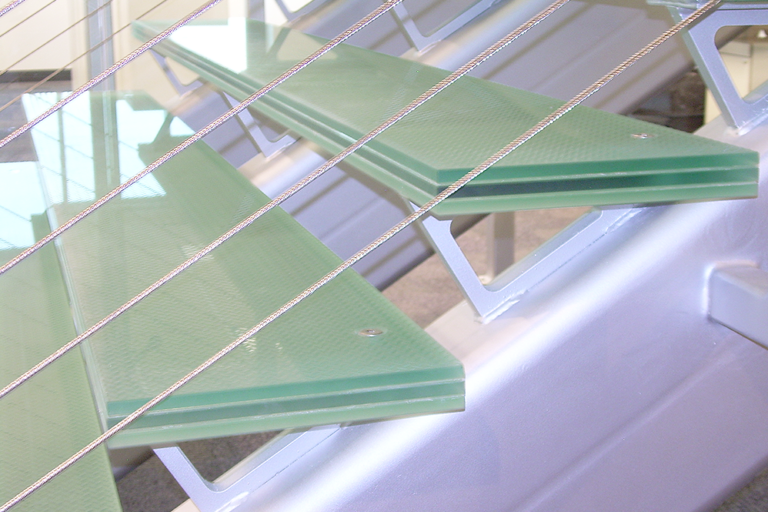 stainless-steel-cable-guardrail-system - Glass and Metal Craft